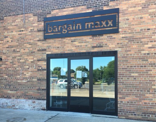 BARGAIN MAXX Discount Store 1261 W Galena Ave Freeport IL Phone Number Yelp bargain-maxx-discount-store-1261-w-galena-ave-freeport-il-phone-number-yelp