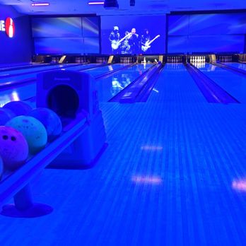 PLAYTIME BOWL & ENTERTAINMENT - Updated January 2026 - 66 Photos & 61 ...