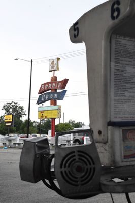 BONNIE DOON DRIVE-IN - Updated May 2026 - 46 Photos & 58 Reviews - 2704 ...