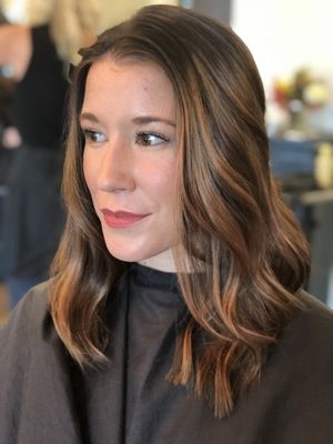 ALEXIS MOON AT THE STANDARD SALON - Updated June 2025 - 16 Photos - 830 ...