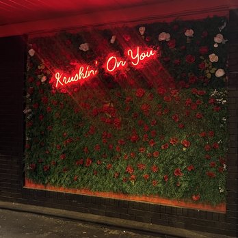 KRUSH RESTAURANT AND BAR - Updated February 2025 - 53 Photos & 50 Reviews - 3183 Main St, East ...