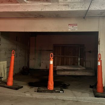 WALNUT TOWER APARTMENTS - Updated December 2025 - 32 Photos & 17 ...