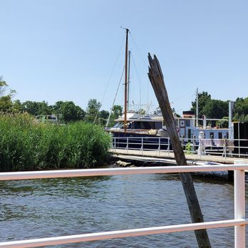 RED DOCK CAFE - Updated December 2025 - 73 Photos & 83 Reviews - 219 N ...