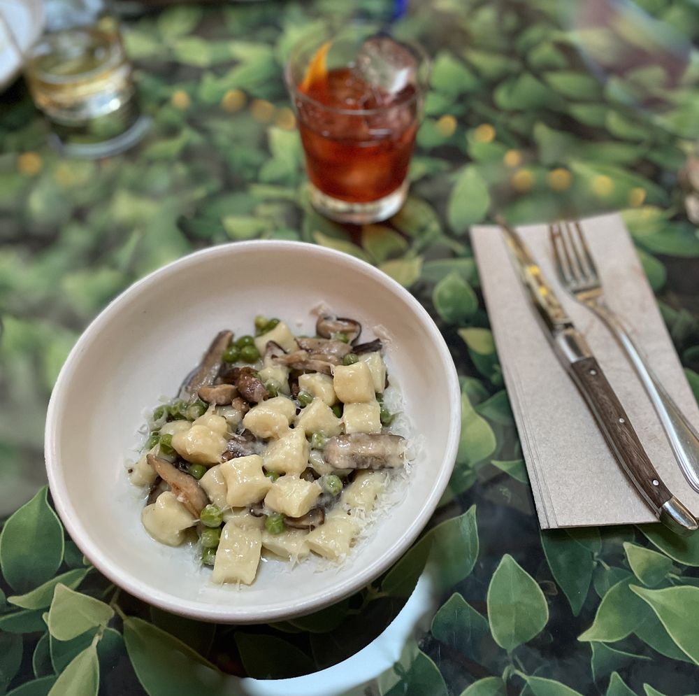 FAIRFAX - Updated December 2024 - 436 Photos & 215 Reviews - 234 W 4th ...