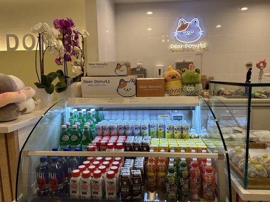 DEAR DONUTS - 209 Photos & 56 Reviews - 570 S Randall Rd, St. Charles ...