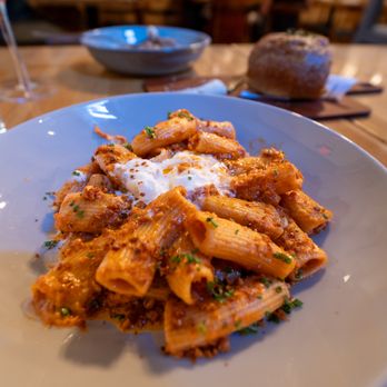 THE WHITE BULL - Updated January 2025 - 986 Photos & 462 Reviews - 123 ...