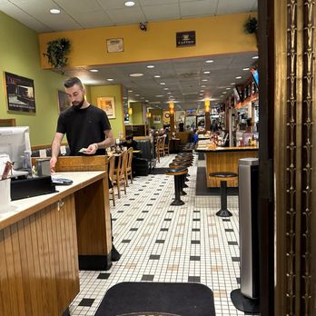 PITTSFIELD CAFE - Updated August 2024 - 663 Photos & 846 Reviews - 55 E ...