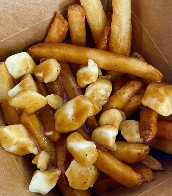 THE POUTINE PEDDLERS - Updated August 2025 - 239 Broadway, Taunton ...