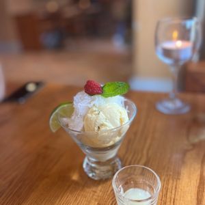 PINK ONION - Pizza - 64 14th St, San Francisco, California - 1201 ...