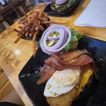 CRAZEE BURGER - Updated July 2025 - 1273 Photos & 894 Reviews - 3993 ...