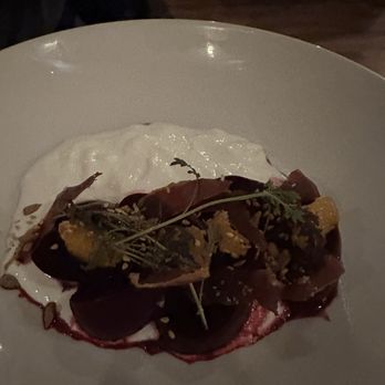 THE WHITE BULL - Updated July 2024 - 951 Photos & 442 Reviews - 123 E ...