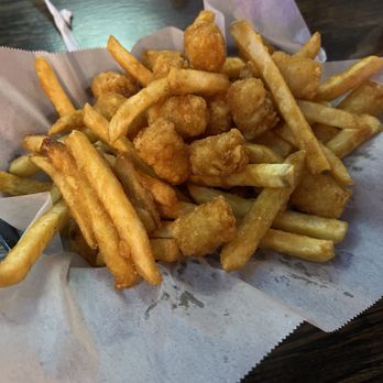 LOBSTER GUYS ROLLS & FRIES - Updated January 2025 - 582 Photos & 371 ...