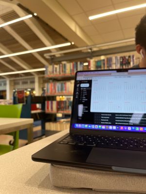 MIDDLE COUNTRY PUBLIC LIBRARY - Updated December 2025 - 27 Photos & 20 ...