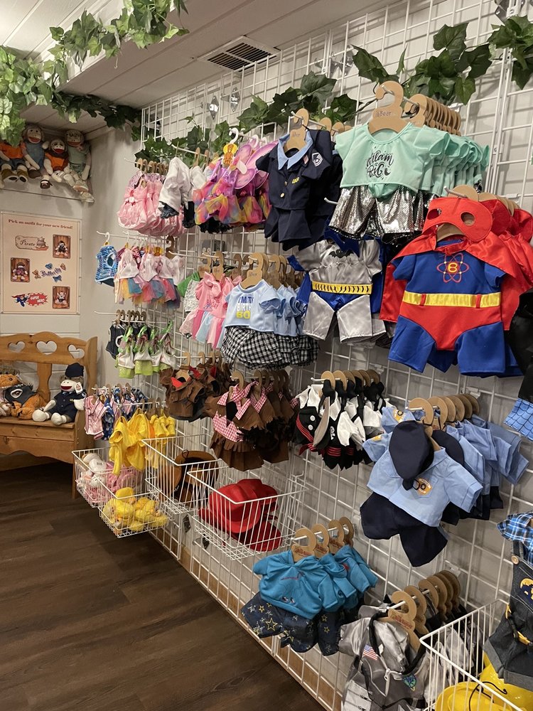 SOCK MONKEY MUSEUM - Updated February 2025 - 60 Photos & 18 Reviews ...