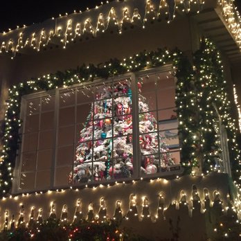 CHESTNUT CHRISTMAS LIT HOUSES - Updated December 2025 - 435 Photos & 70 ...