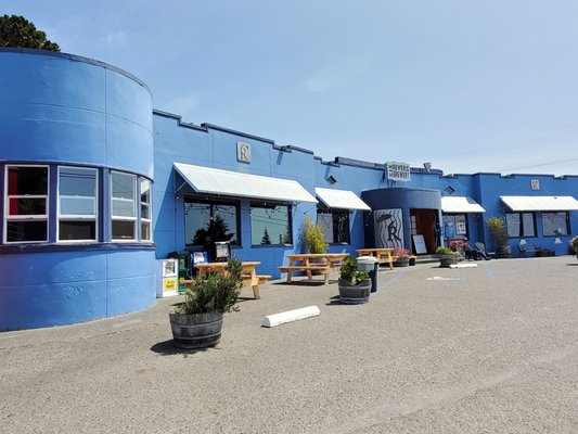 SIX RIVERS BREWERY - Updated August 2025 - 456 Photos & 718 Reviews ...