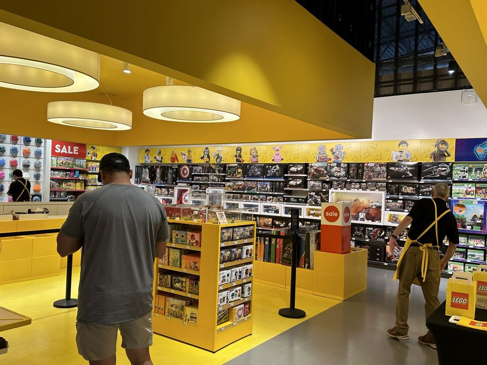 THE LEGO STORE - Updated June 2025 - 20 Photos & 11 Reviews - 5900 ...
