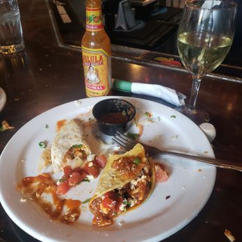 THE IRISH ROVER PUB - Updated January 2026 - 161 Photos & 312 Reviews ...