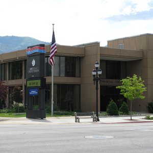 CACHE VALLEY BANK - Updated October 2025 - 101 N Main St, Logan, Utah ...