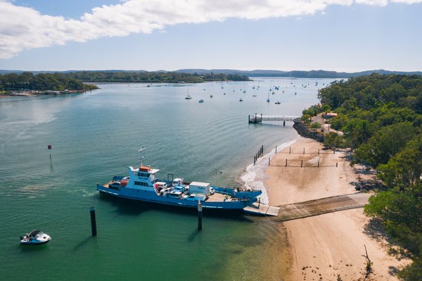 SEALINK BAY ISLANDS - 1 Weinam Street, Redland Bay Queensland ...