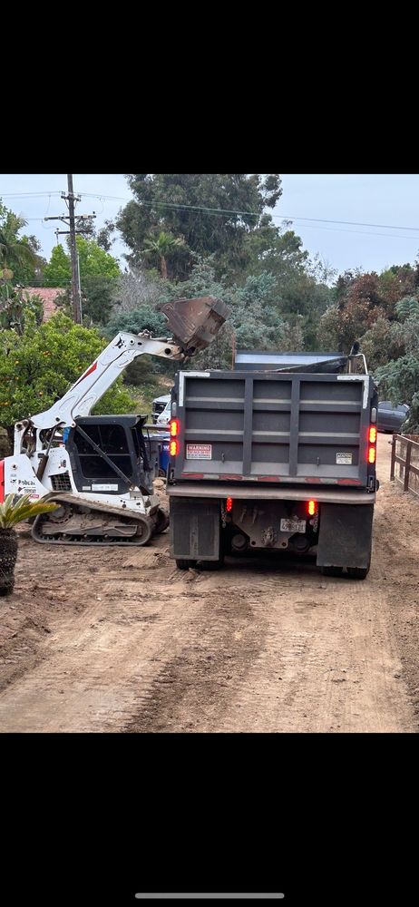 SHORELINE EXCAVATION AND GRADING - Updated April 2026 - 35 Photos ...