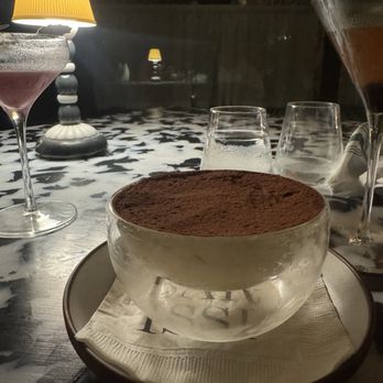 BAR ISSI - Updated December 2025 - 342 Photos & 232 Reviews - 414 N ...