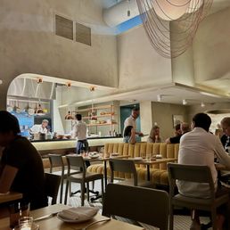 BALEIA - Updated October 2025 - 314 Photos & 81 Reviews - 264 E ...