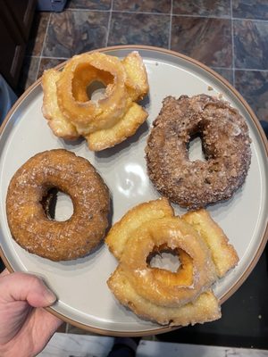 THE DONUT RUN - Updated December 2024 - 21 Photos - 554 S Washington ...