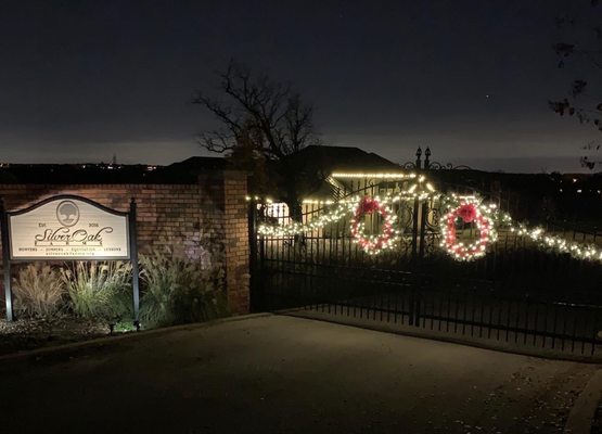 SILVER OAK FARMS - Updated December 2025 - 15 Photos - 881 W Jeter Rd ...