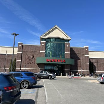 SCHEELS - Updated January 2025 - 145 Photos & 80 Reviews - 1551 45th St ...