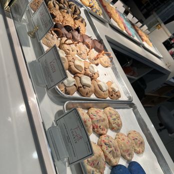 DUCHESS COOKIES - Updated October 2025 - 58 Photos & 22 Reviews - 3567 ...