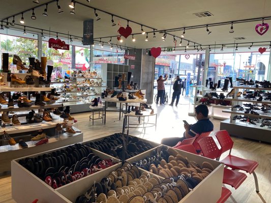 3 HERMANOS - Updated December 2025 - Paseo de los Heroes 9799, Tijuana ...