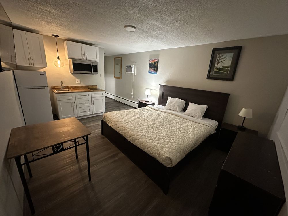 SPANISH TRAILS INN AND SUITES - Updated June 2025 - 36 Photos & 24 ...