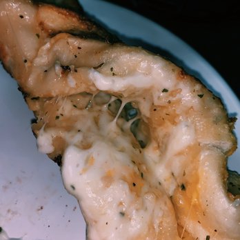 ROUND TABLE PIZZA - Updated December 2025 - 105 Photos & 204 Reviews ...