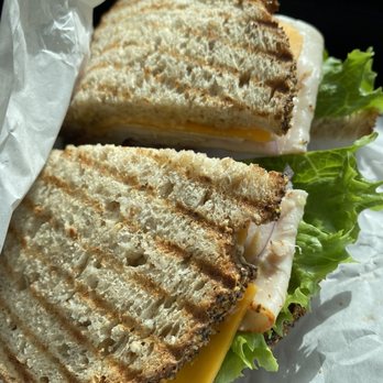 FRESH DELI & MART - Updated July 2025 - 50 Photos & 19 Reviews - 209 ...