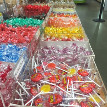 GATEWAY FARM MARKET & CANDYLAND - Updated January 2026 - 31 Photos & 22 ...