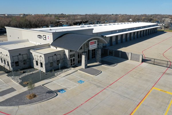 INDUSTRIAL POWER TRUCK & EQUIPMENT - Updated December 2025 - 950 Mario ...