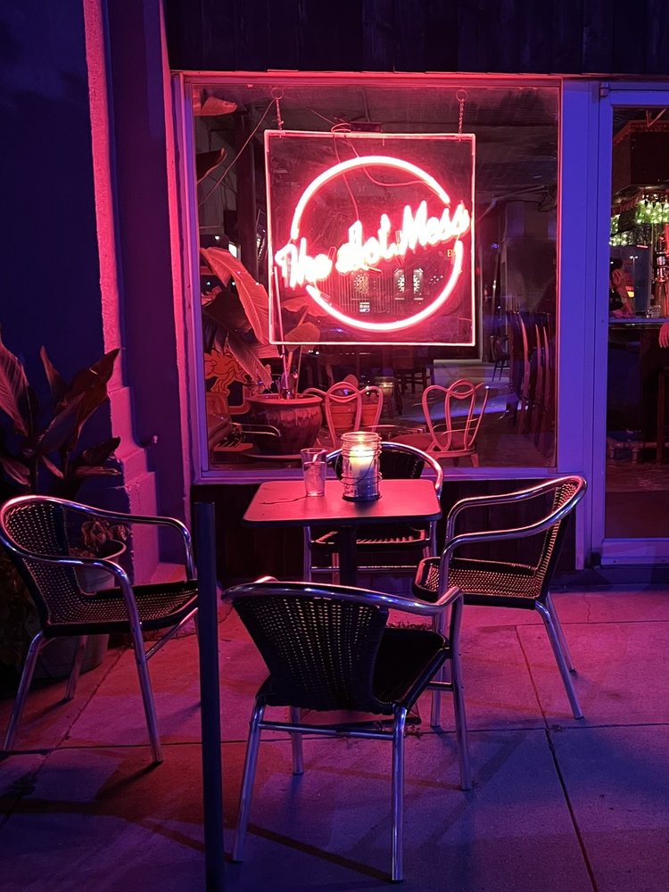 THE HOT MESS - Updated January 2026 - 17 Reviews - 408 S 11th St ...