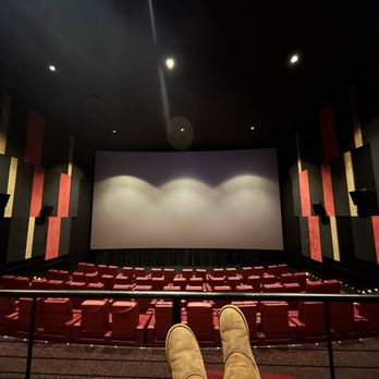 AMC OAKBROOK CENTER 12 - Updated December 2025 - 165 Photos & 142 ...