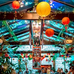 SOMERSET BAR - Updated February 2025 - 344 Photos & 138 Reviews - 139 E ...