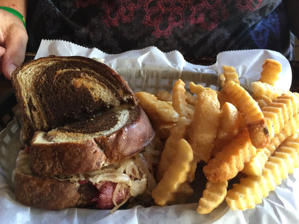 Savage’s Ale House - 109 Photos & 171 Reviews - American (New) - 127 N ...