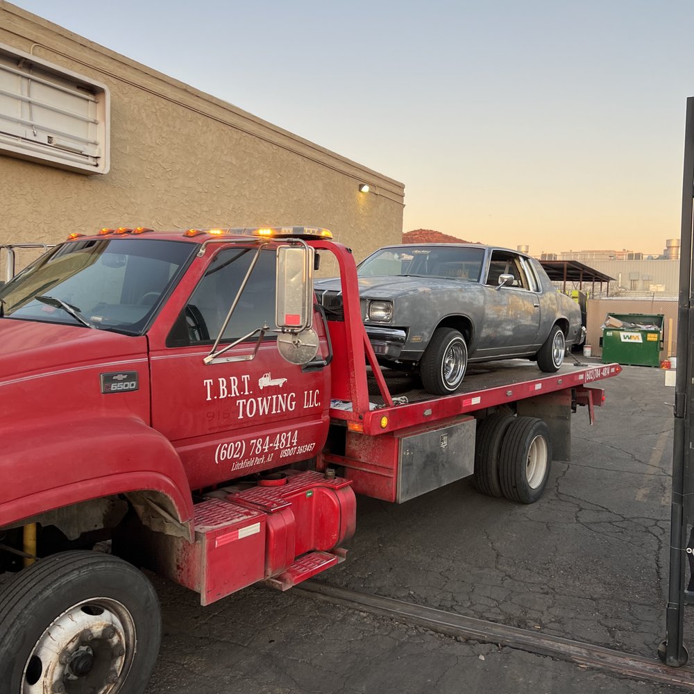 Old School Flatbed Wrecker