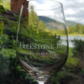 FREESTONE INN & CABINS - Updated July 2024 - 78 Photos & 33 Reviews ...