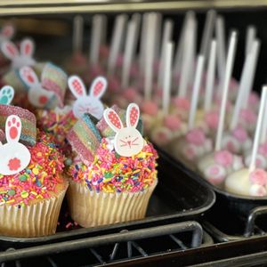 MINONK CHOCOLATE COMPANY - Updated December 2025 - 38 Photos - 551 N ...