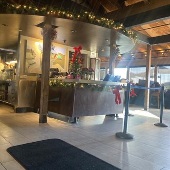 YARD HOUSE - 3227 Photos & 3001 Reviews - 401 Shoreline Village Dr ...