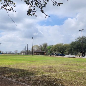 NIEMIETZ PARK - Updated October 2025 - 10 Photos - 618 Fm 78, Cibolo ...