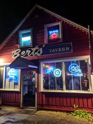 BERT’S TAVERN - 17 Photos & 65 Reviews - Dive Bars - 17902 Bothell ...