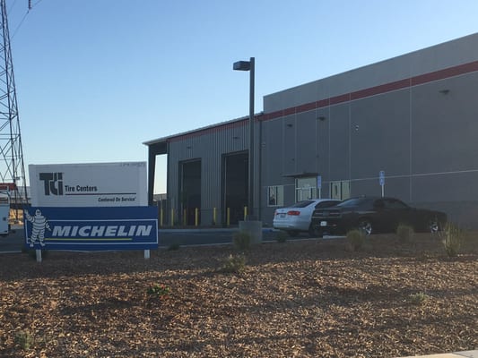 BORDER TIRE - Updated December 2025 - 19384 Quinn Rd, Bakersfield ...