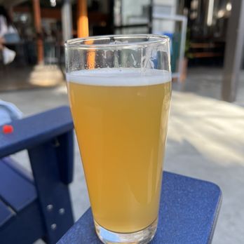 SIDE GATE BREWERY & BEER GARDEN - Updated December 2025 - 181 Photos ...