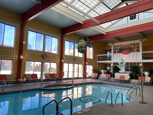 CLARION HOTEL LAKE ERIE - 37 Photos & 34 Reviews - 2800 W 8th St, Erie ...